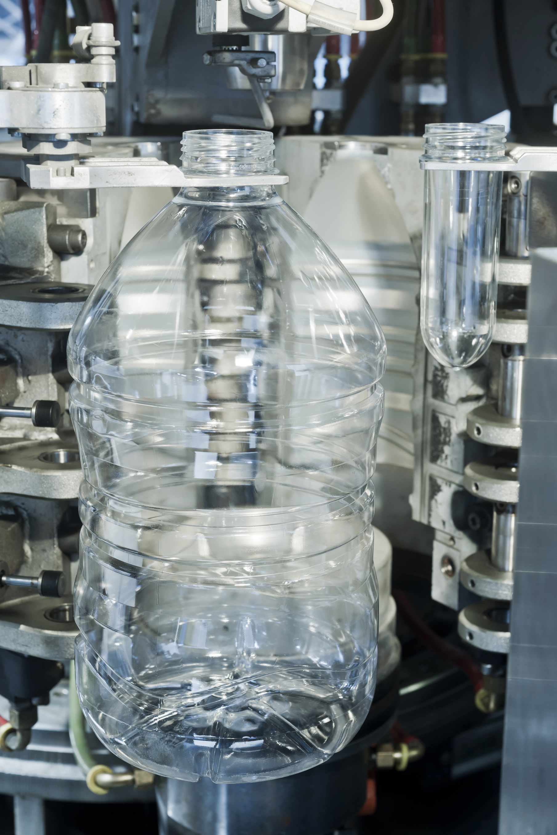 Small Cost, Big Savings in Packaging and Bottling Industries - HSE ...